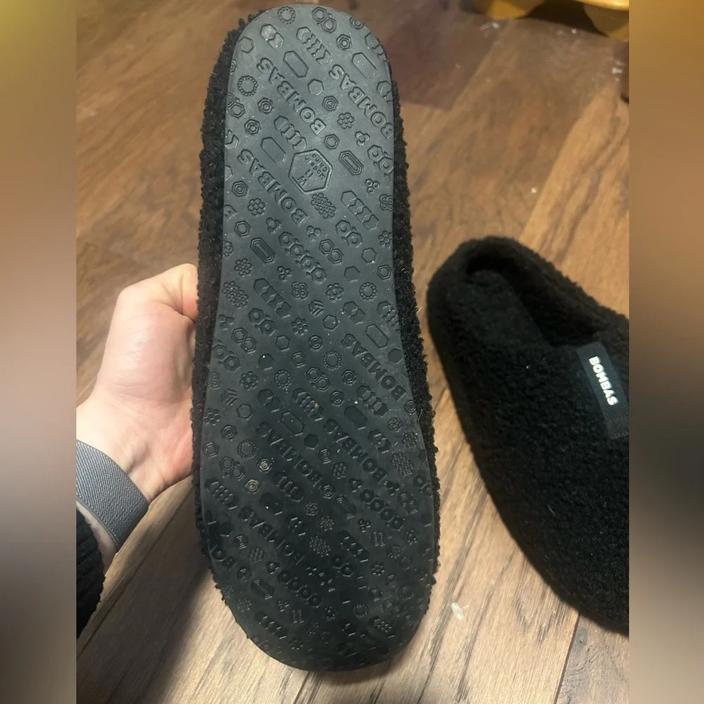 Bombas | Shoes | Bombas Plush Black Sunday Slippers | Poshmark